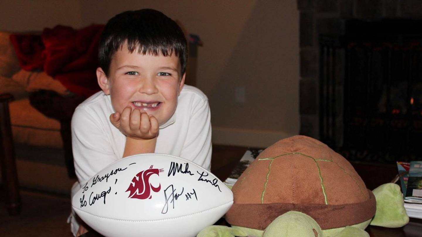 Washington State QB Luke Falk makes lifelong fan out of one seven-year ...