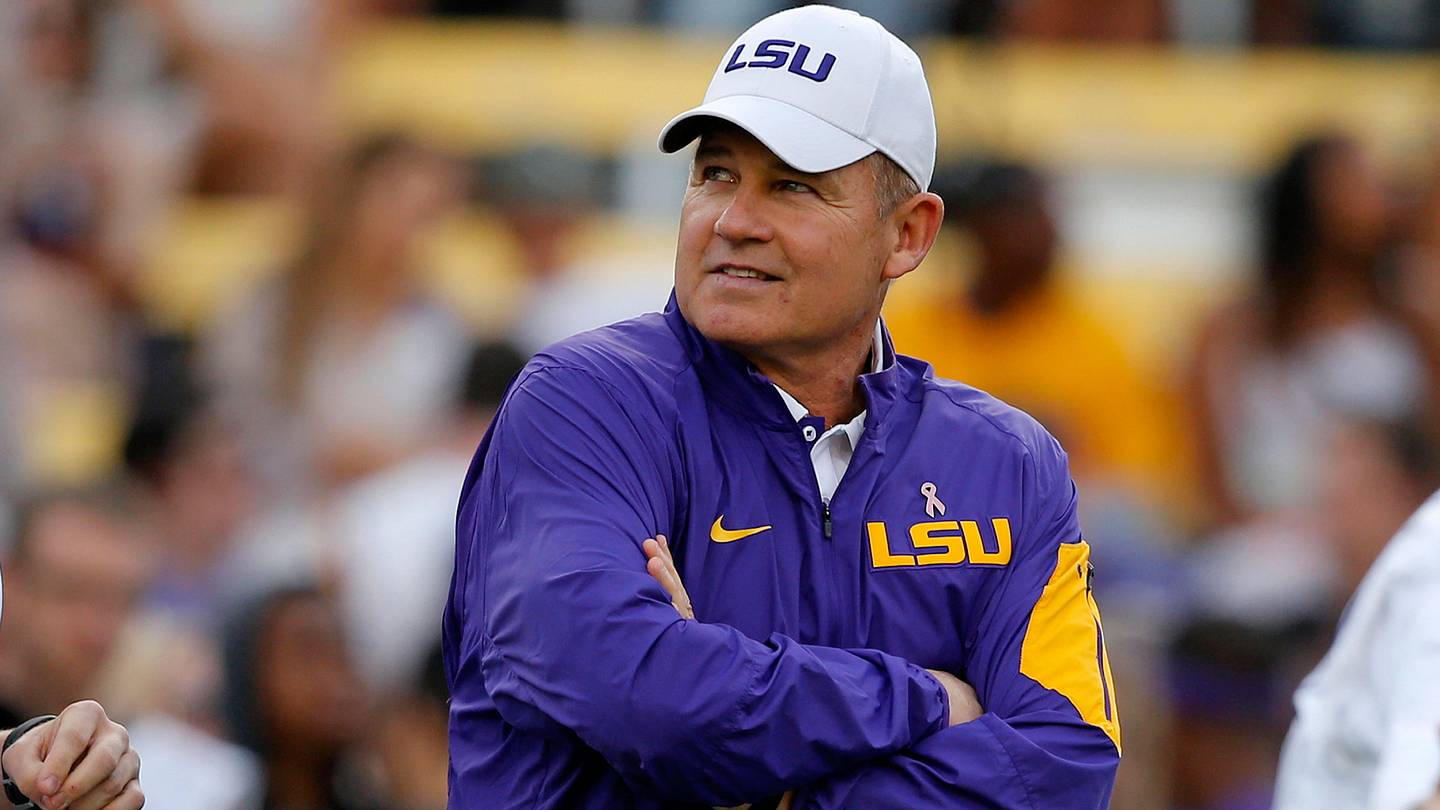 LSU vs Florida: Tigers score touchdown on fake field goal - Sports ...