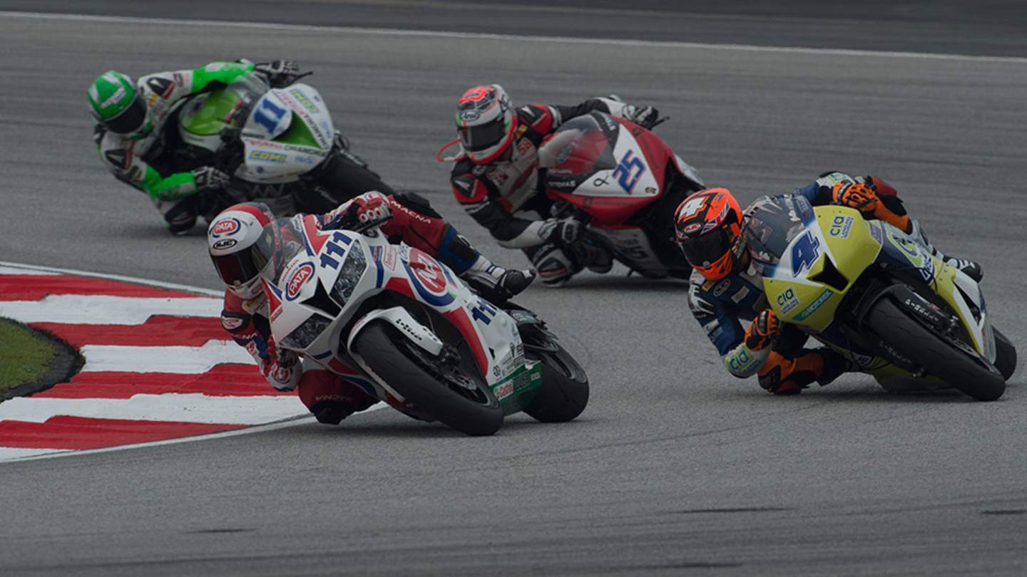 Irish motorcycle racer eyes comeback despite losing arm in crash ...