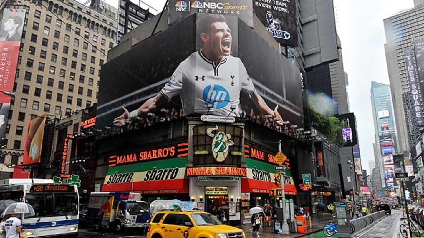 Sports-Related Billboards - Sports Illustrated