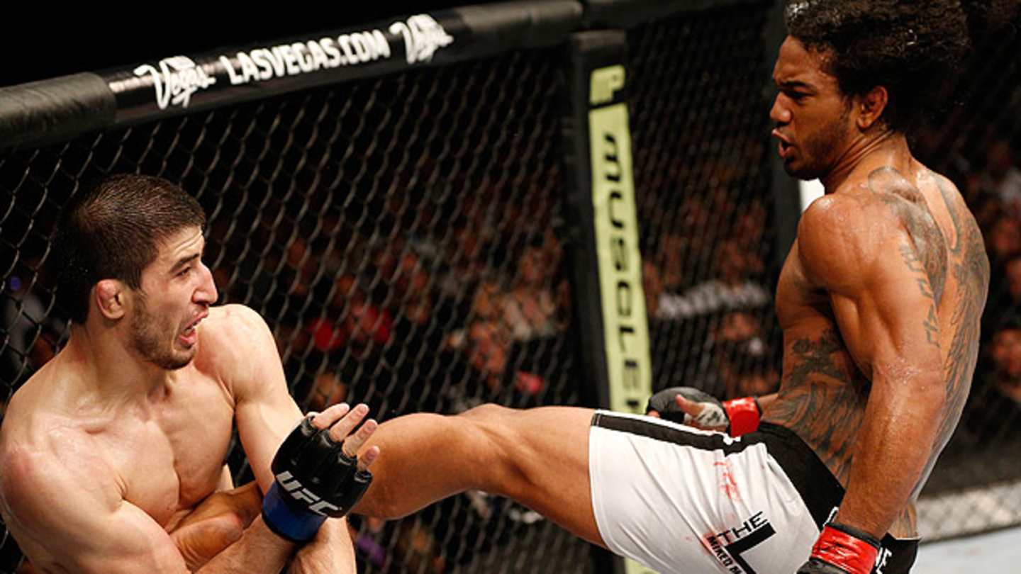 Benson Henderson chokes out Rustam Khabilov in UFC Fight Night 42 ...