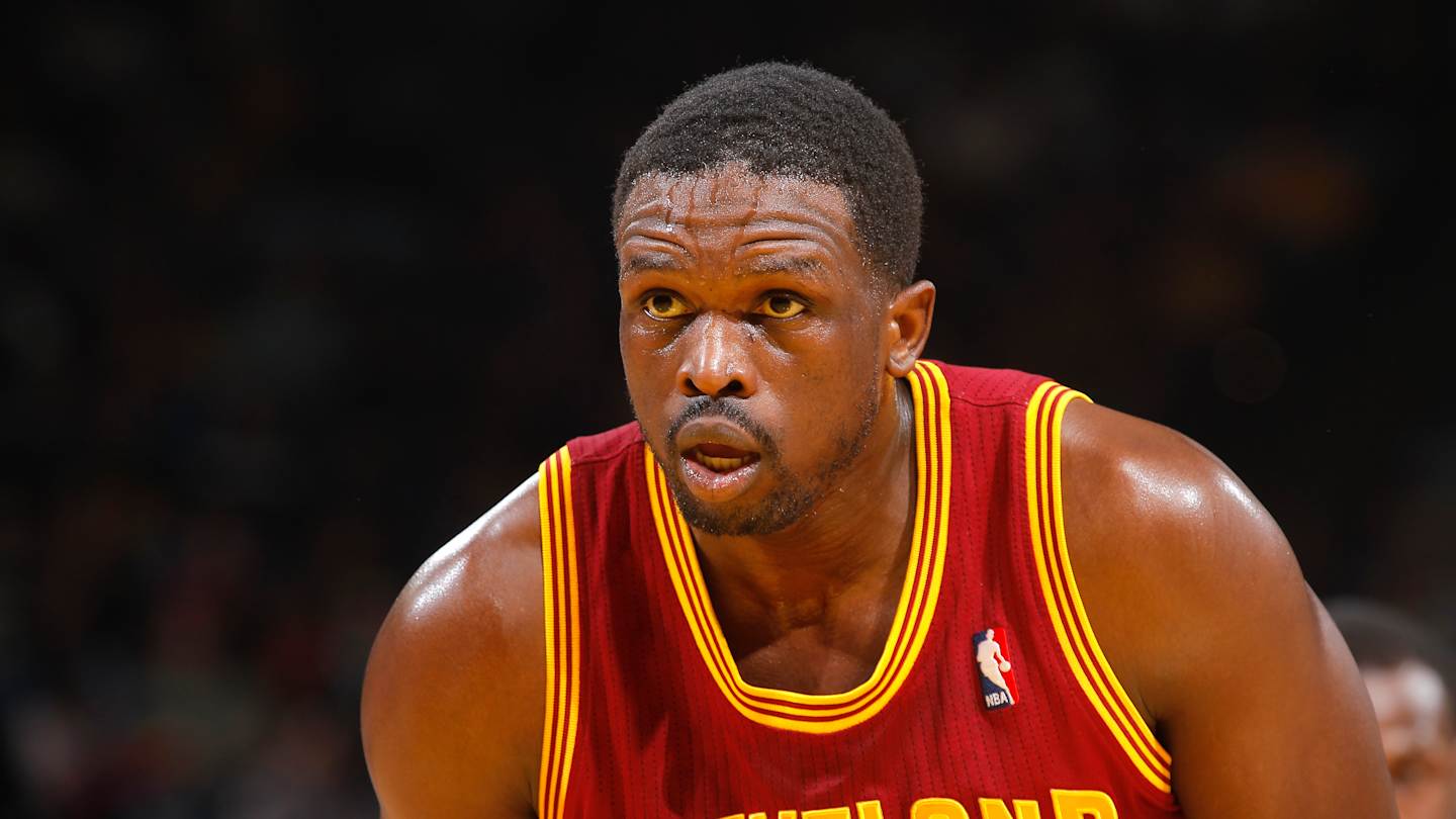 Report: Luol Deng won't take discount to join Heat - Sports Illustrated