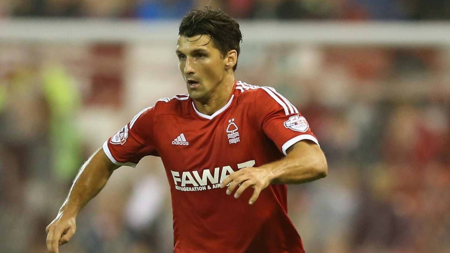 U.S. defender Eric Lichaj signs extension with Nottingham Forest ...
