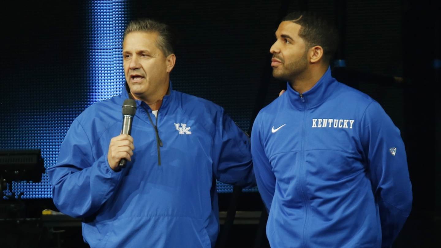 Drake shoots an airball during Kentucky Wildcats Midnight Madness ...