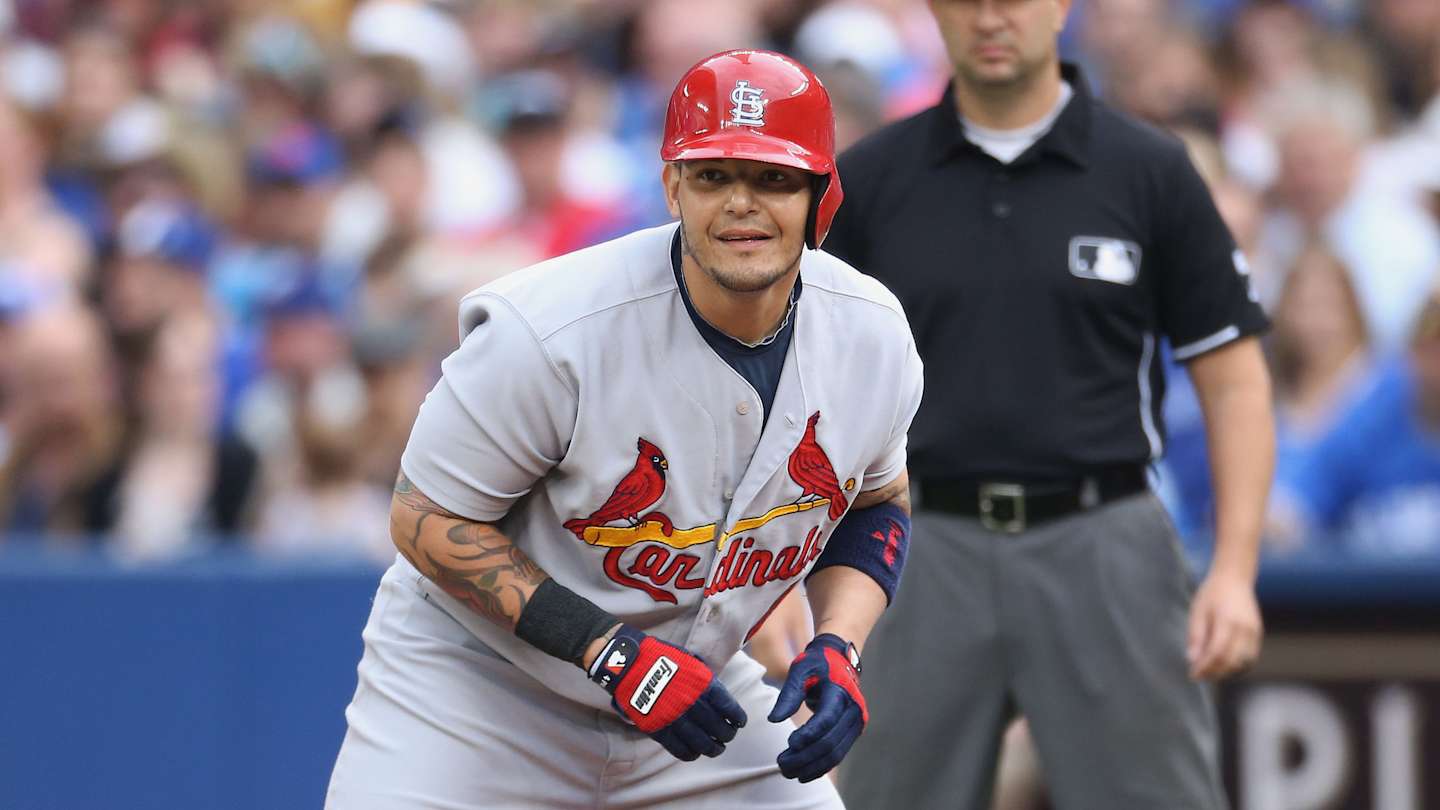 St. Louis Cardinals catcher Yadier Molina could return this weekend ...