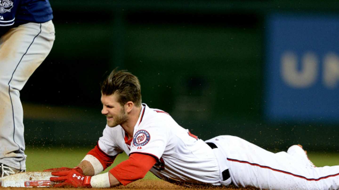 Nationals' Bryce Harper leaves game with thumb injury - Sports Illustrated
