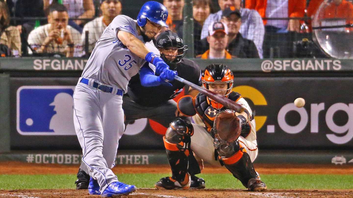 Royals hold off Giants in pitcher's duel to take 2-1 World Series lead ...