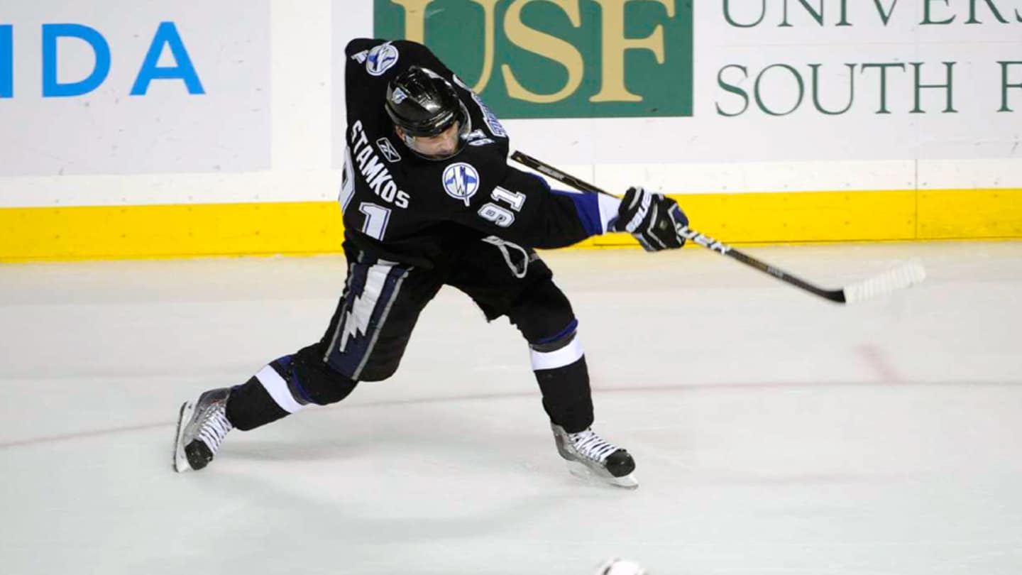 Lightning center Steven Stamkos takes aim at household items in new ...