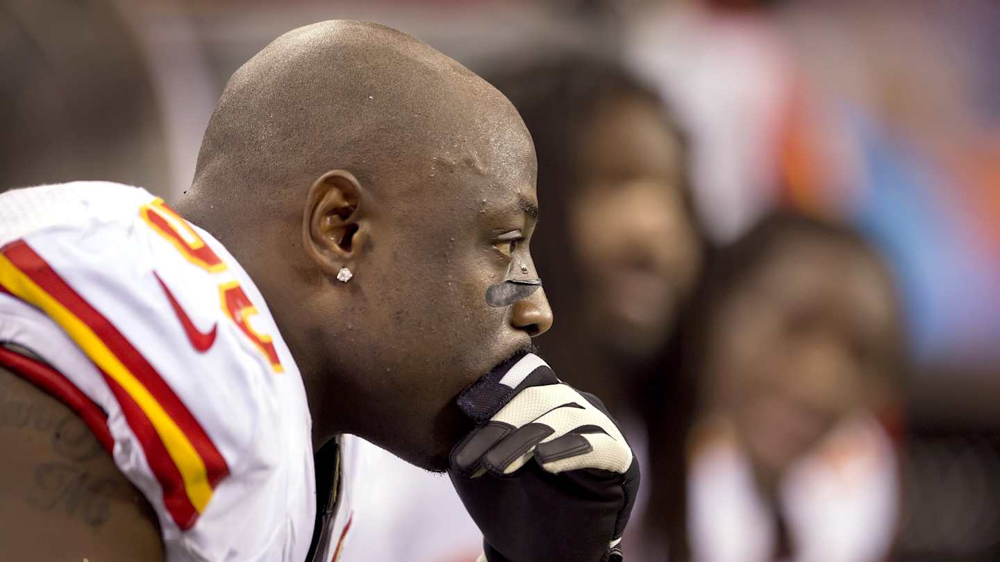 Chiefs LB Justin Houston to report for training camp - Sports Illustrated