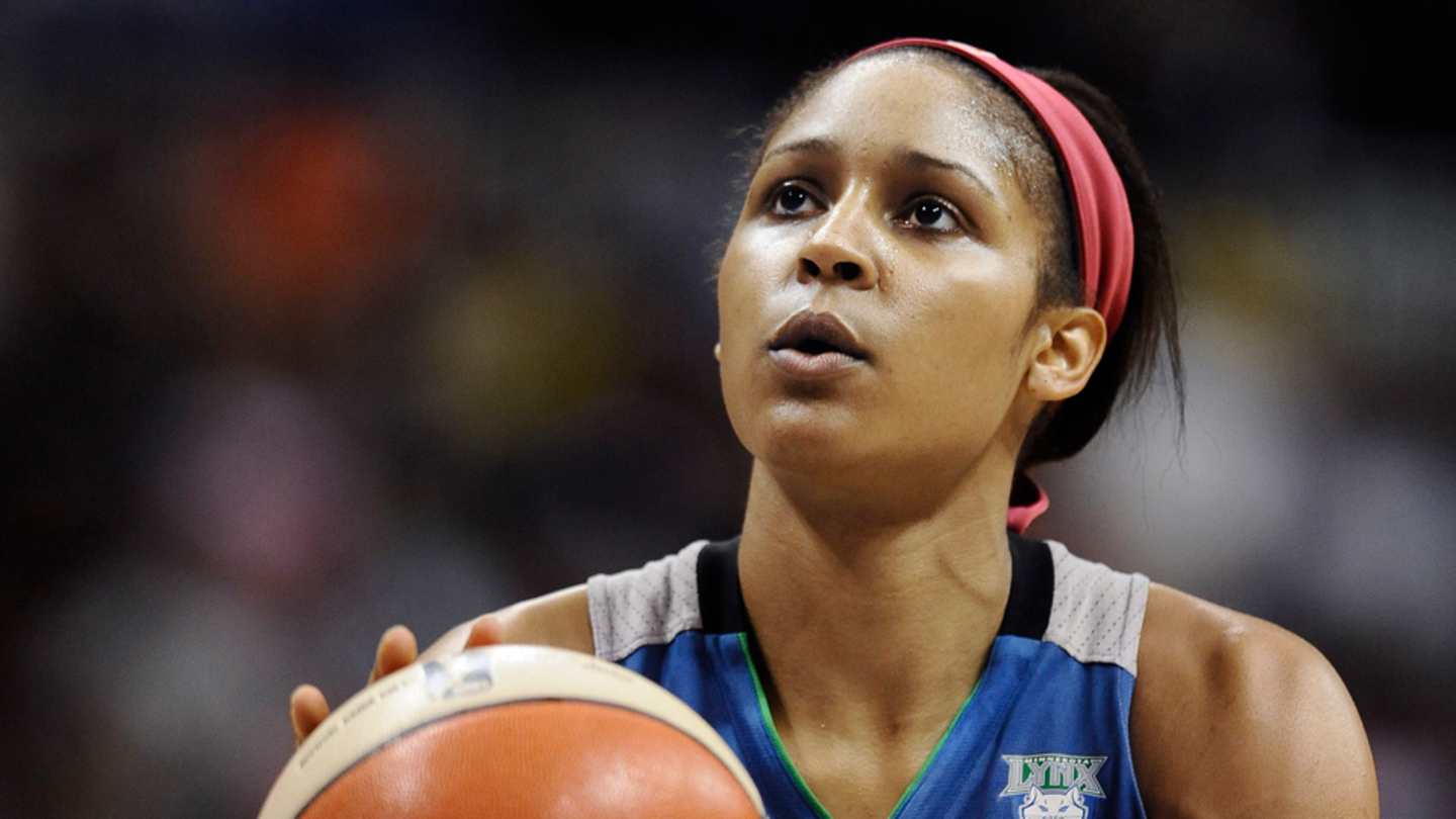 Minnesota Lynx forward Maya Moore wins WNBA MVP award - Sports Illustrated