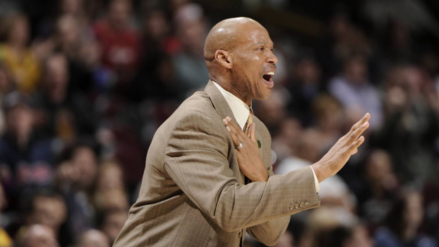 Los Angeles Lakers coach Byron Scott: Lakers 'better be ready to play ...