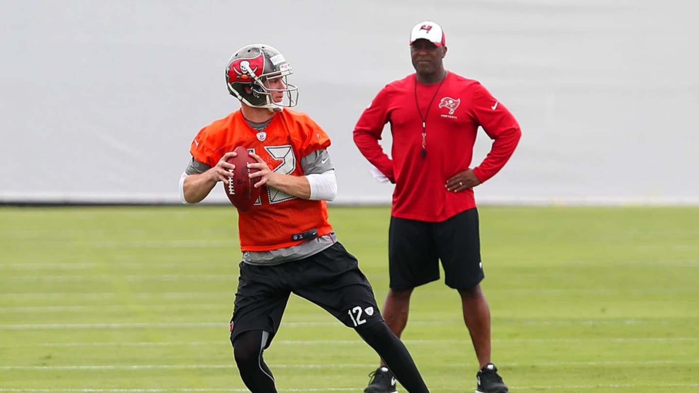 NFL Weekend Notes: Josh McCown, Chuck Pagano, Greg Hardy and more ...