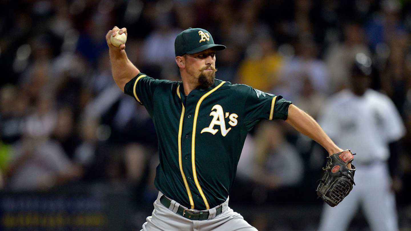 Houston Astros sign relievers Pat Neshek, Luke Gregerson - Sports ...
