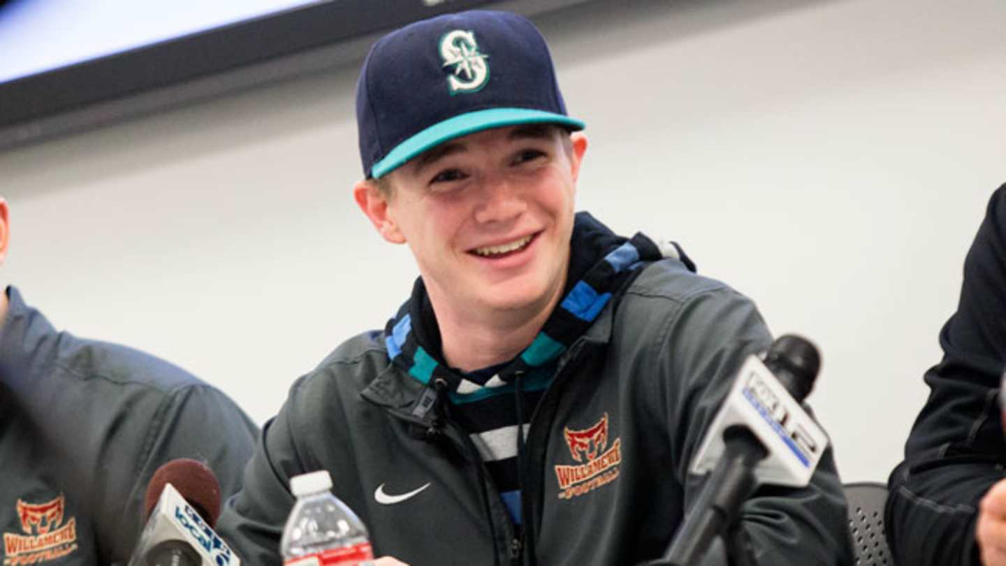 Lindsay Schnell: Willamette's Conner Mertens talks about coming out as ...