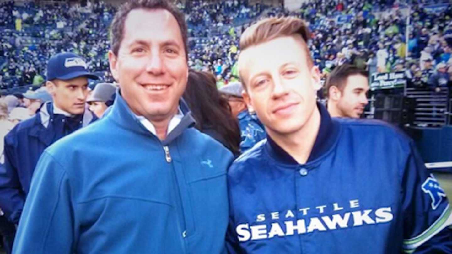 Free Agency Interrupted Brandon Browner's Agent's Beer League Hockey ...