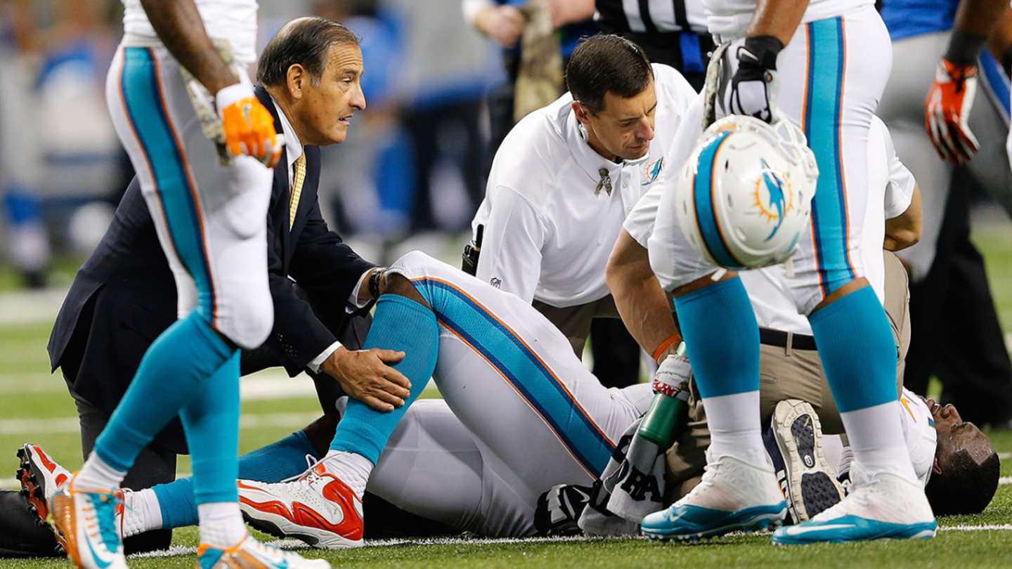 Dolphins LT Brandon Albert injures knee - Sports Illustrated