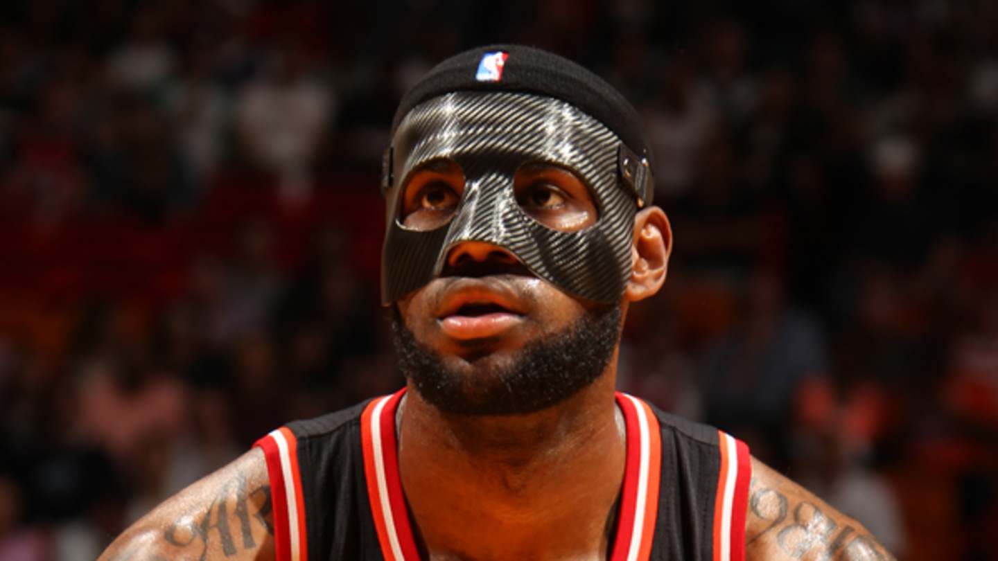 LeBron James wears black mask to cover broken nose as Heat beat Knicks ...