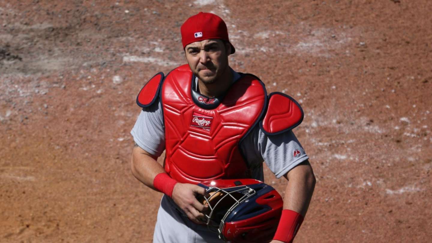 St. Louis Cardinals C Tony Cruz uses Matthew McConaughey's 'Wolf of ...