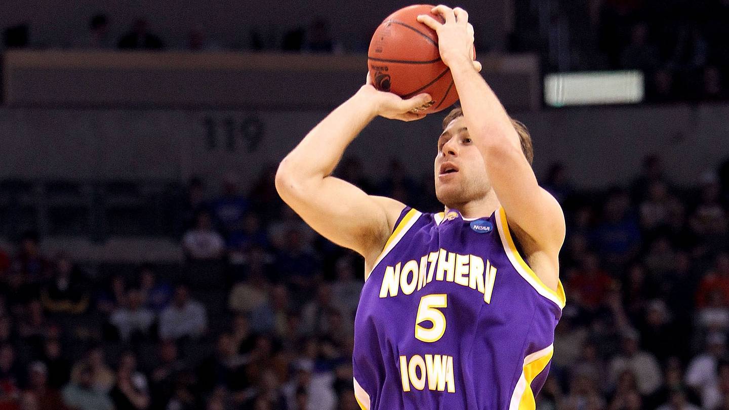 Nebraska hires former March Madness star Ali Farokhmanesh as assistant ...