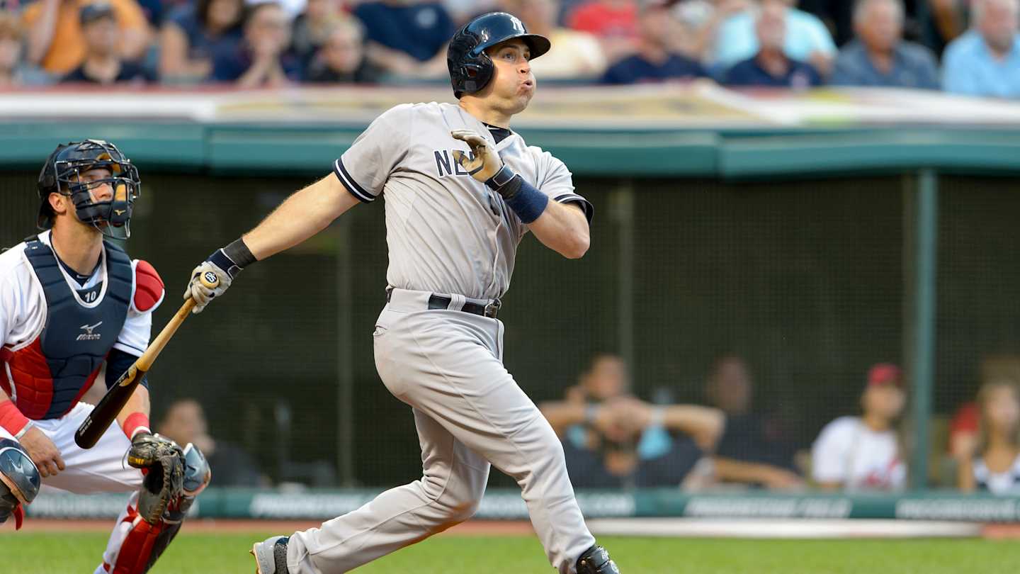 New York Yankees first baseman Mark Teixeira out with a lat strain ...