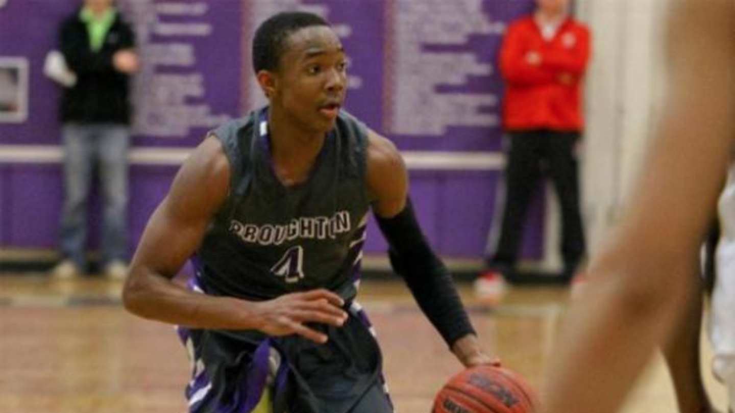 Unsigned guard Devonte Graham commits to Kansas - Sports Illustrated