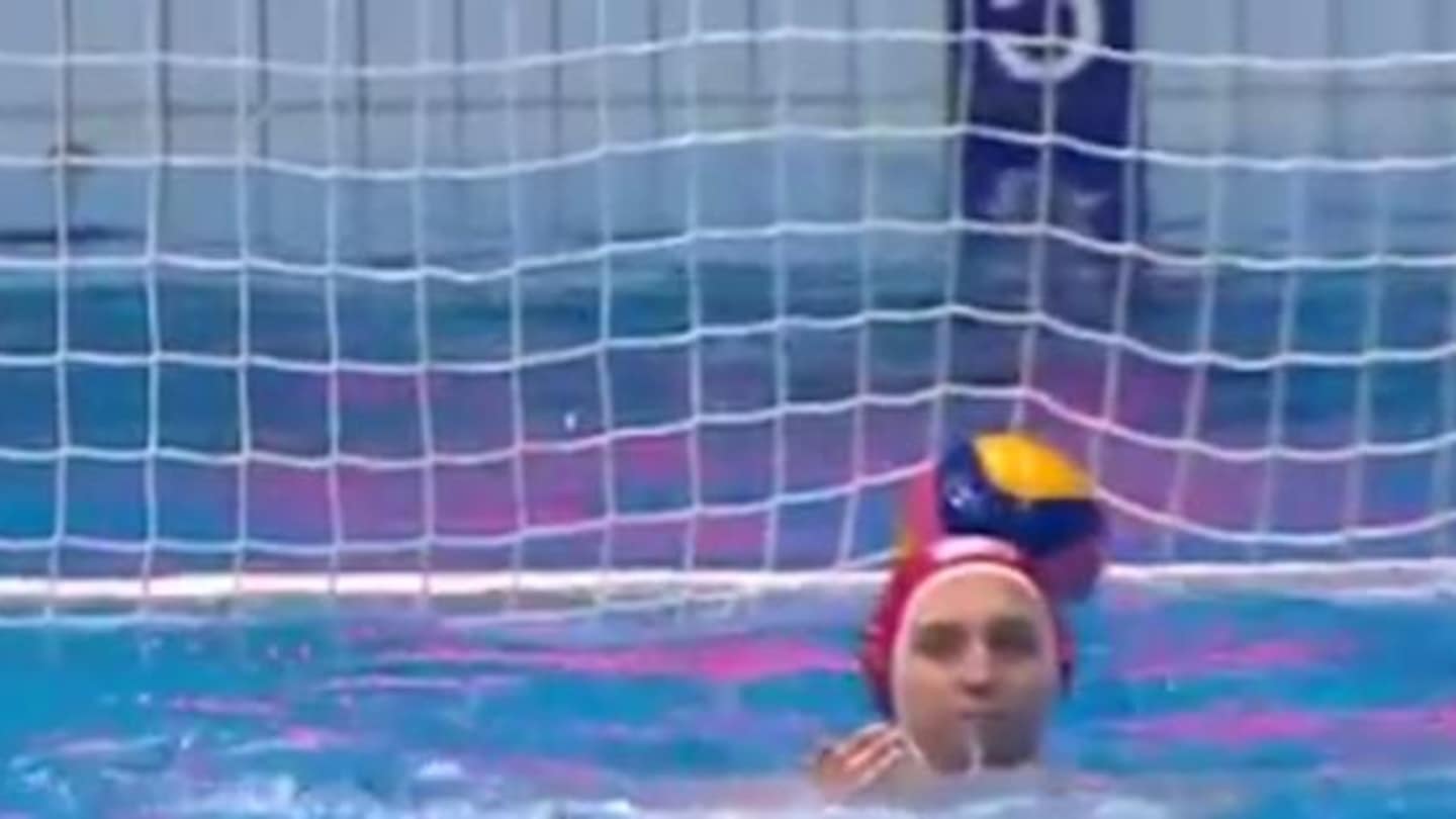 Watch This Unbelievable Water Polo Buzzer Beater Scored from Across the ...