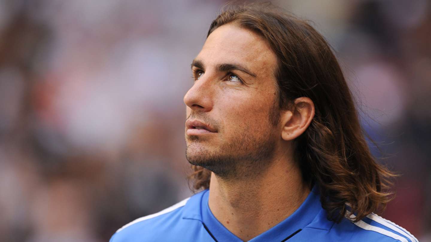 LA Galaxy acquire striker Alan Gordon from San Jose Earthquakes ...