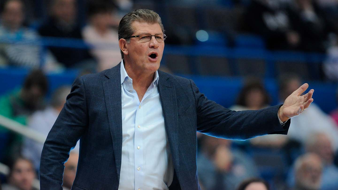 UConn preseason AP No. 1 for 11th time - Sports Illustrated