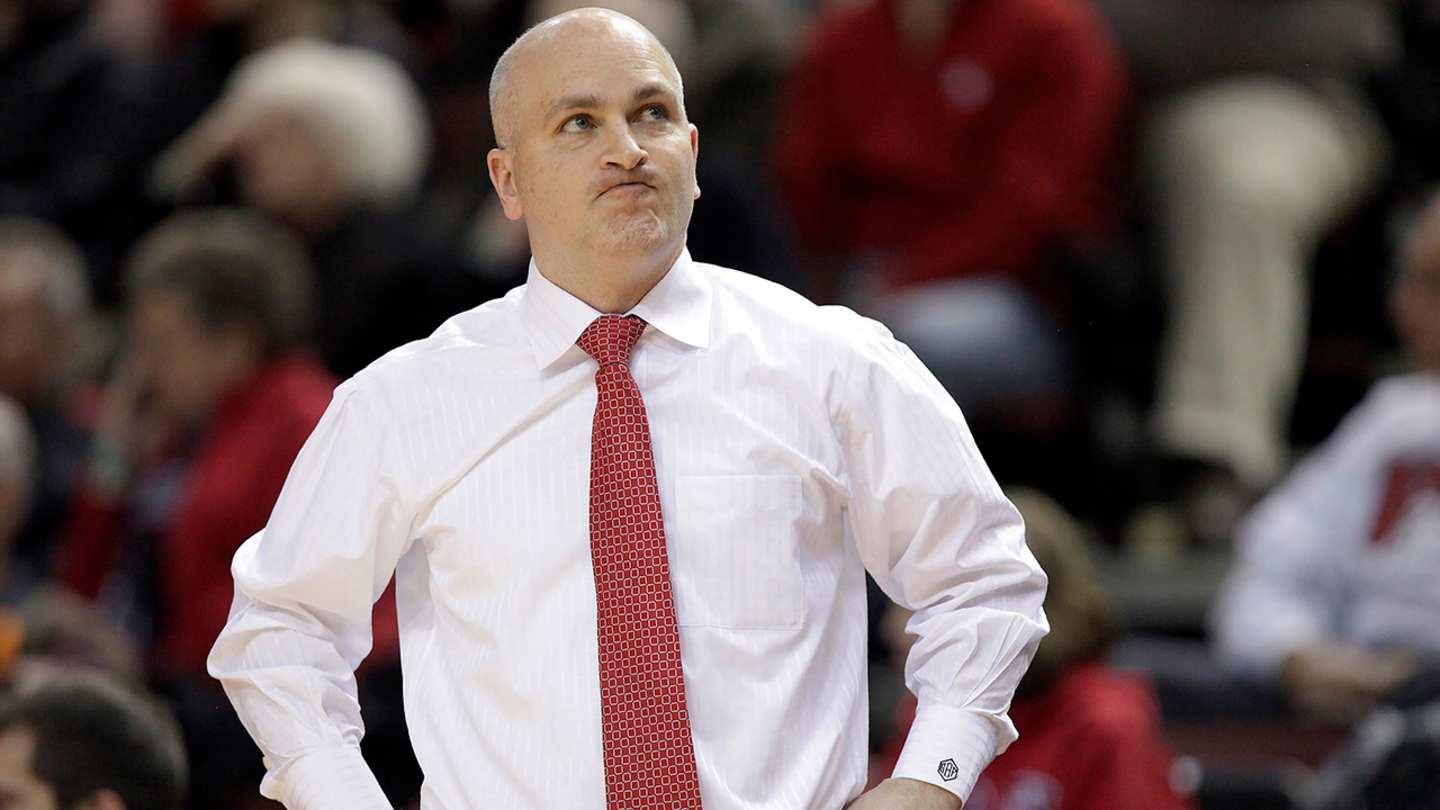 Bradley fires coach Geno Ford after four seasons - Sports Illustrated