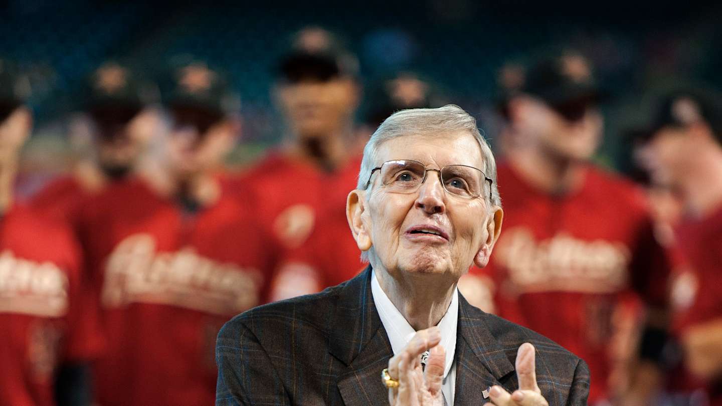 Longtime Astros radio announcer Milo Hamilton dies at 88 - Sports ...
