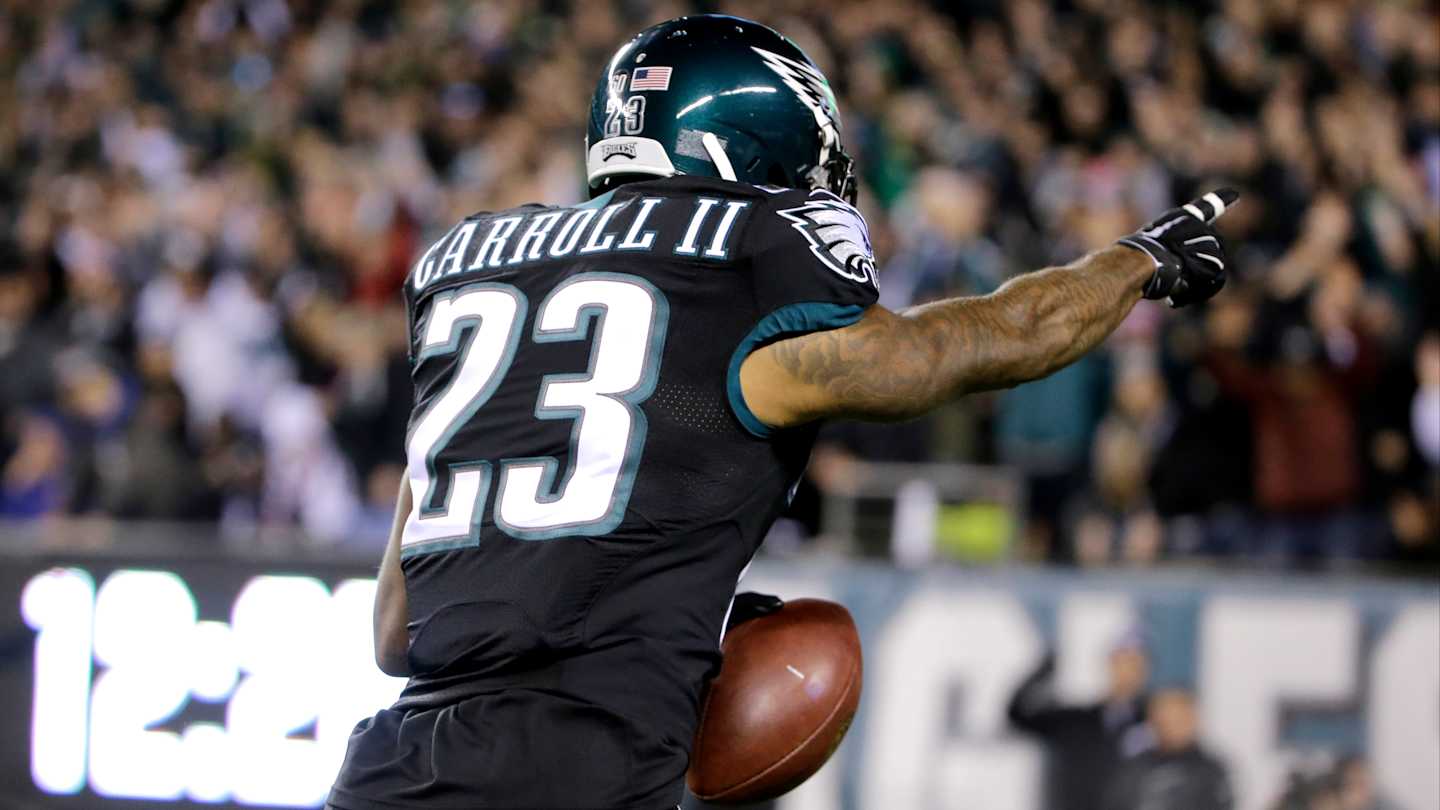 Watch: Eli Manning throws pick six vs. Eagles - Sports Illustrated