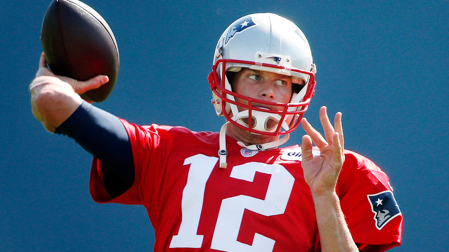 Fired-up Brady talks trash, celebrates at Patriots camp - Sports ...
