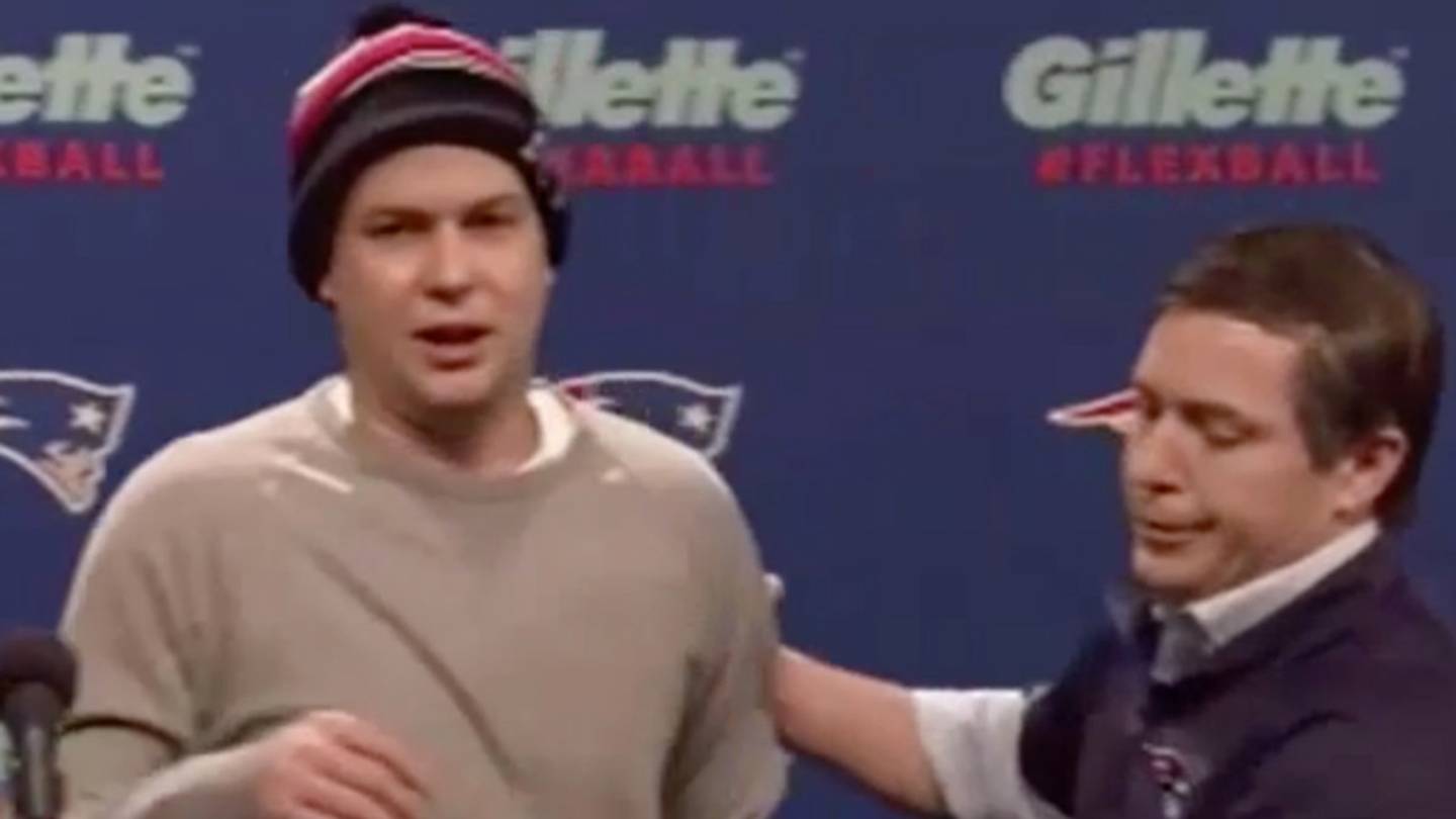 Deflategate: Belichick, Brady mocked in SNL sketch - Sports Illustrated