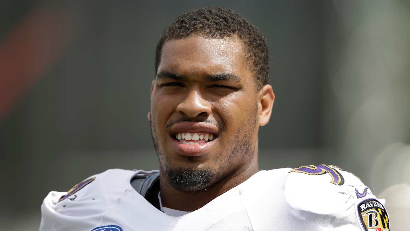 Baltimore Ravens: Rookies hit with dinner bill over $11,000 - Sports ...