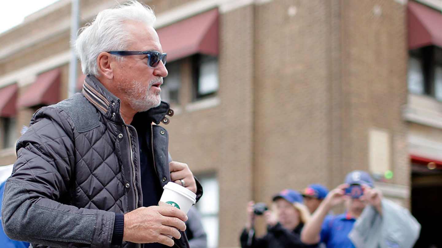 Chicago Cubs' Joe Maddon drives 1976 Dodge van to Wrigley - Sports ...