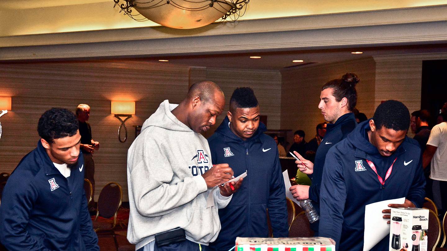Happy holidays! A look at the best of bowl swag - Sports Illustrated