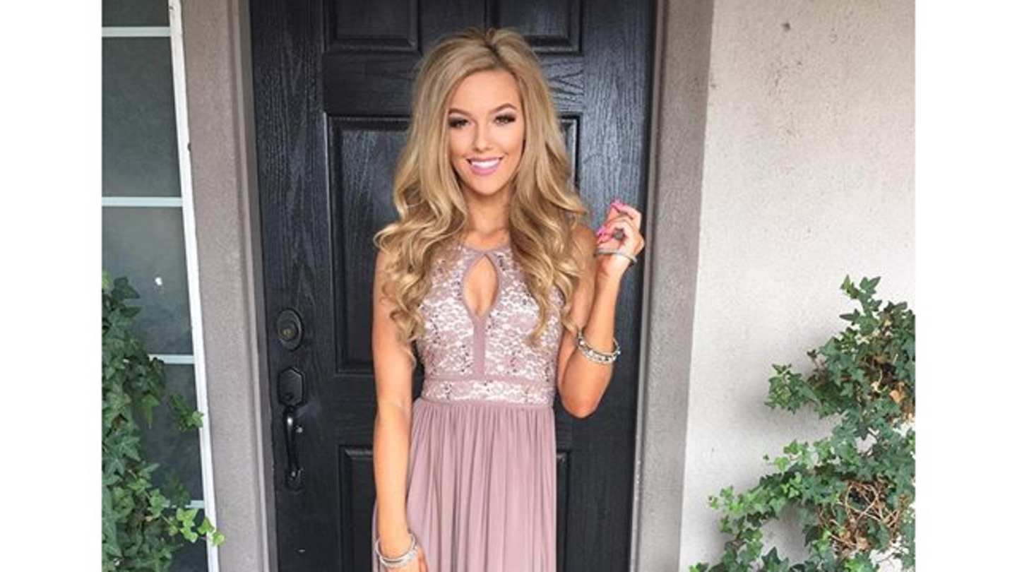 Courtney Riggs; Spurs Mascot Saves Day: Hot Clicks: - Sports Illustrated