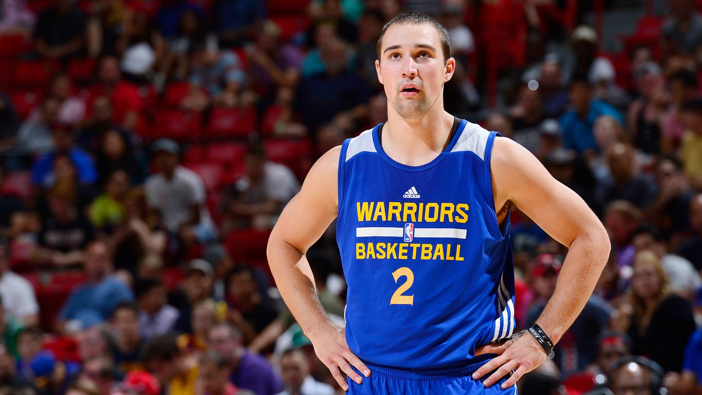 Former Ohio State guard Aaron Craft blocks child's shot attempt ...