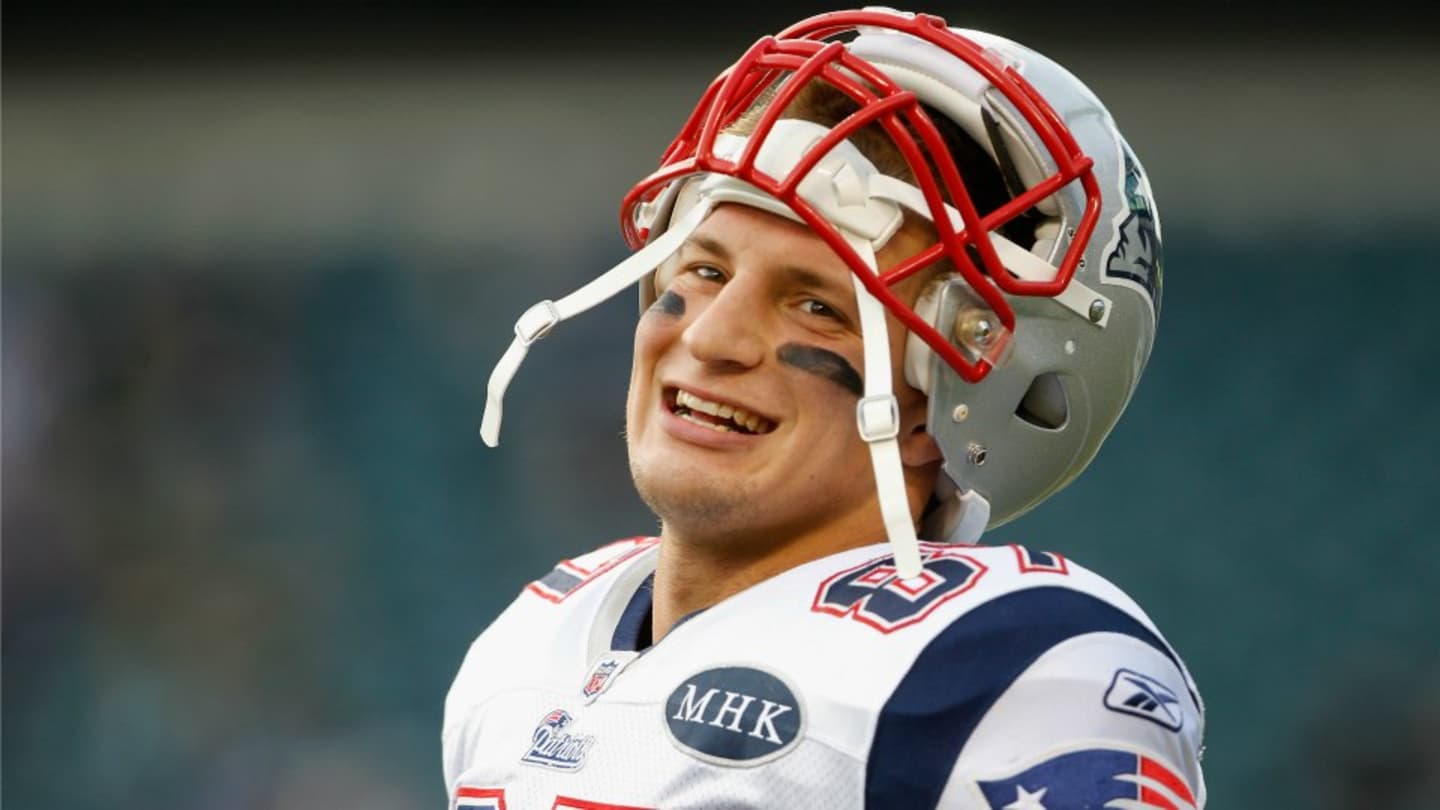 Rob Gronkowski driving NASCAR event pace car - Sports Illustrated