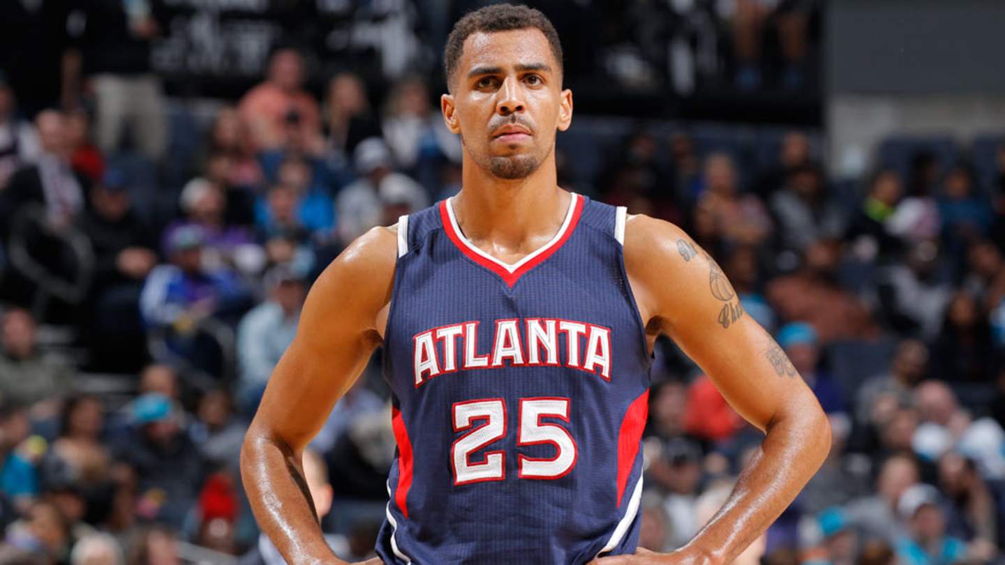 Thabo Sefolosha's trial presents conflicting stories of NYPD arrest ...