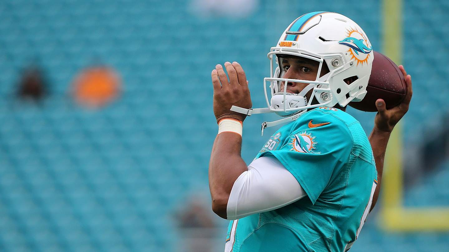 Indianapolis Colts: Quarterbacks Josh Freeman, Ryan Lindley sign ...