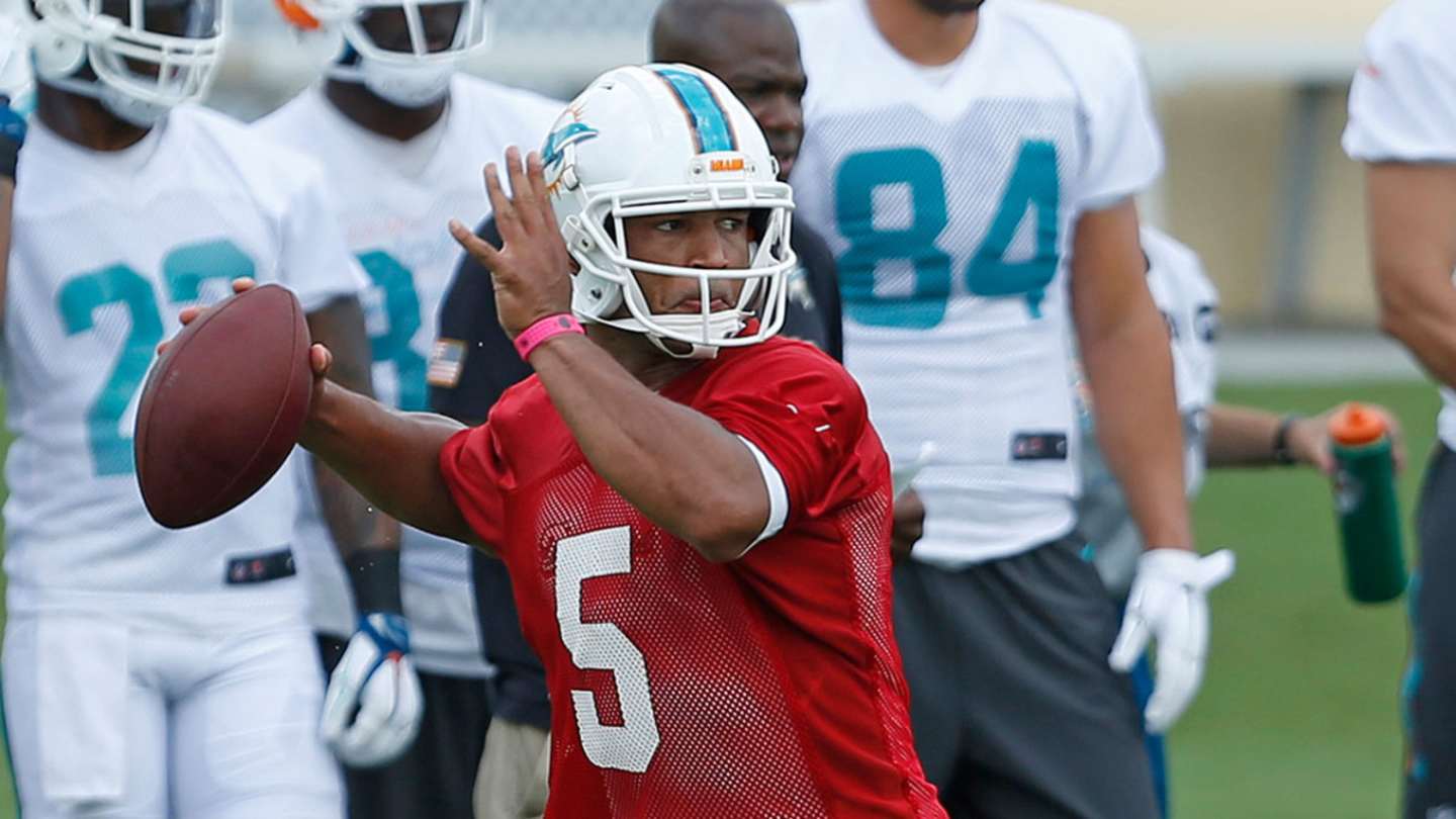 Miami Dolphins quarterbacks: Team cuts, re-signs third-string QB Josh ...