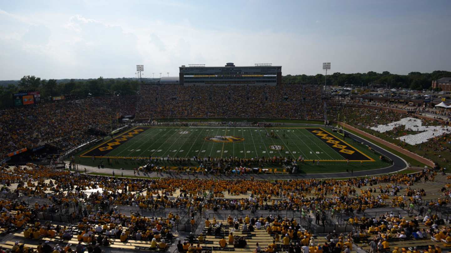 Missouri Tigers: Tim Wolfe says he will not resign - Sports Illustrated