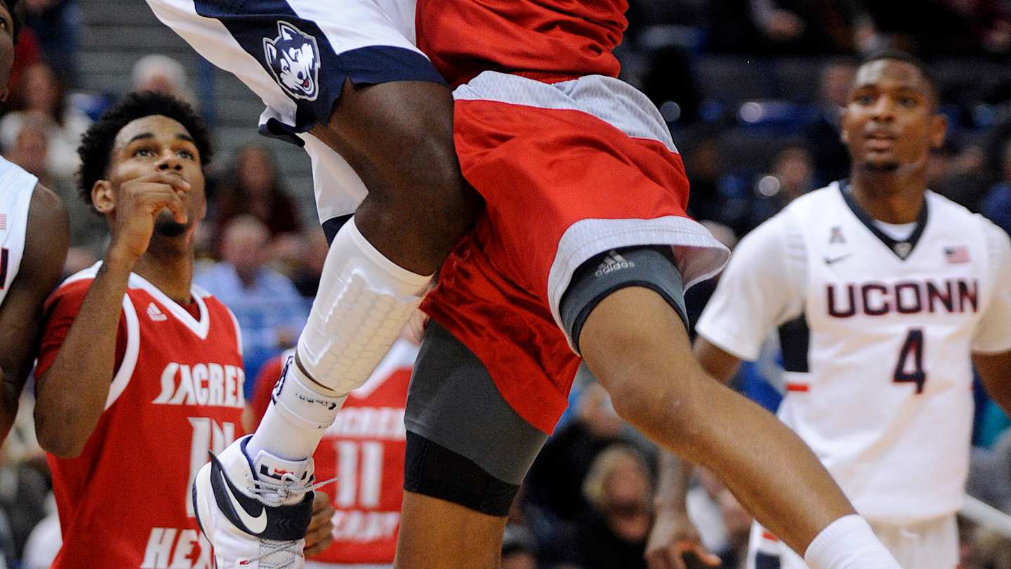 UConn routs in-state rival Sacred Heart 82-49 - Sports Illustrated