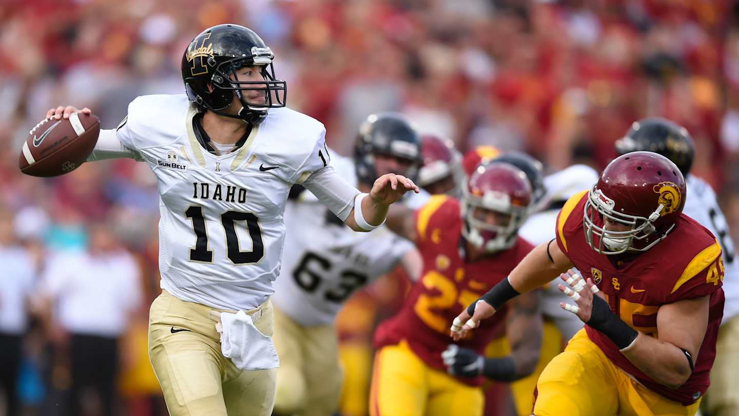 Kessler passes for 410 yards, No. 8 USC blasts Idaho 59-9 - Sports ...