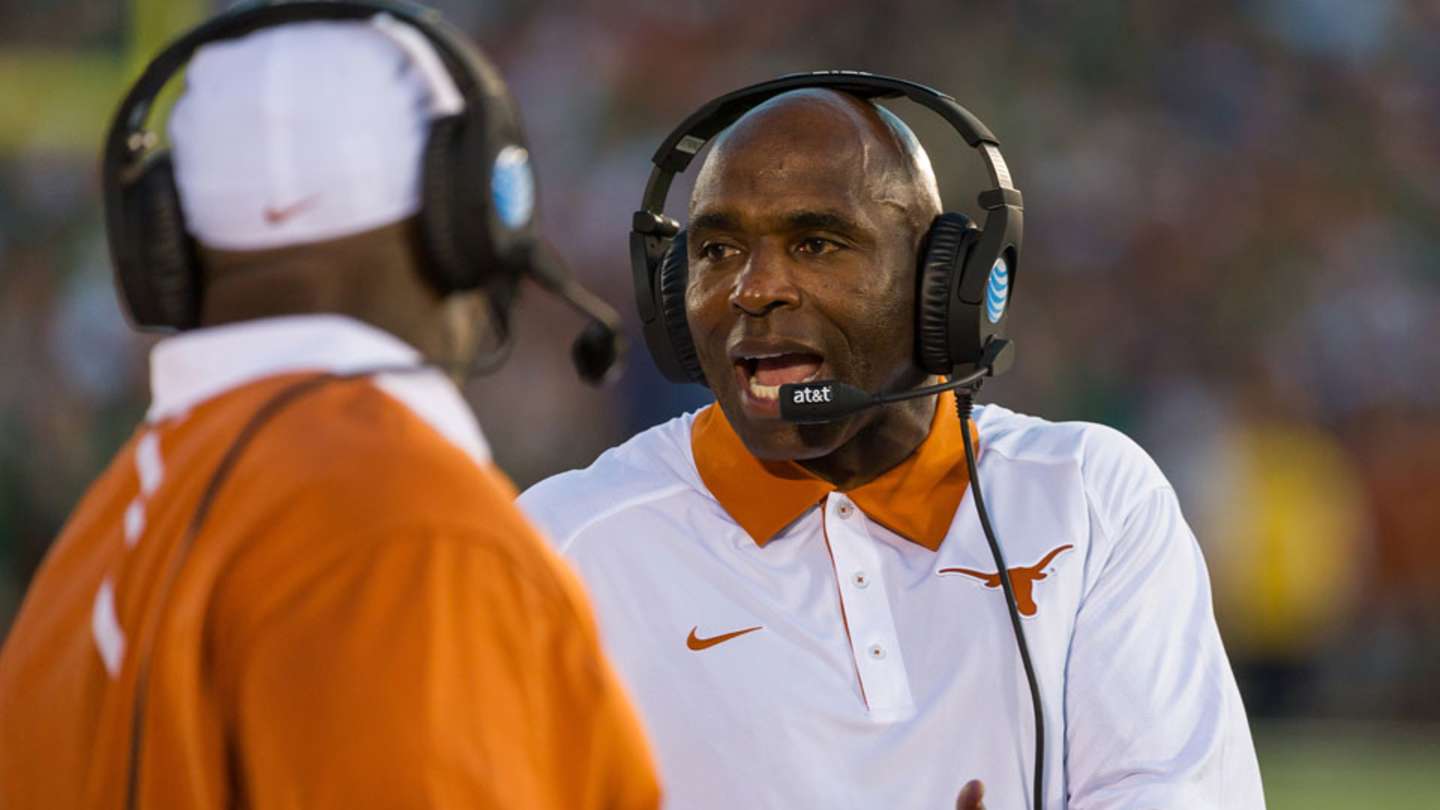 Charlie Strong: Texas can't have another bad offense - Sports Illustrated