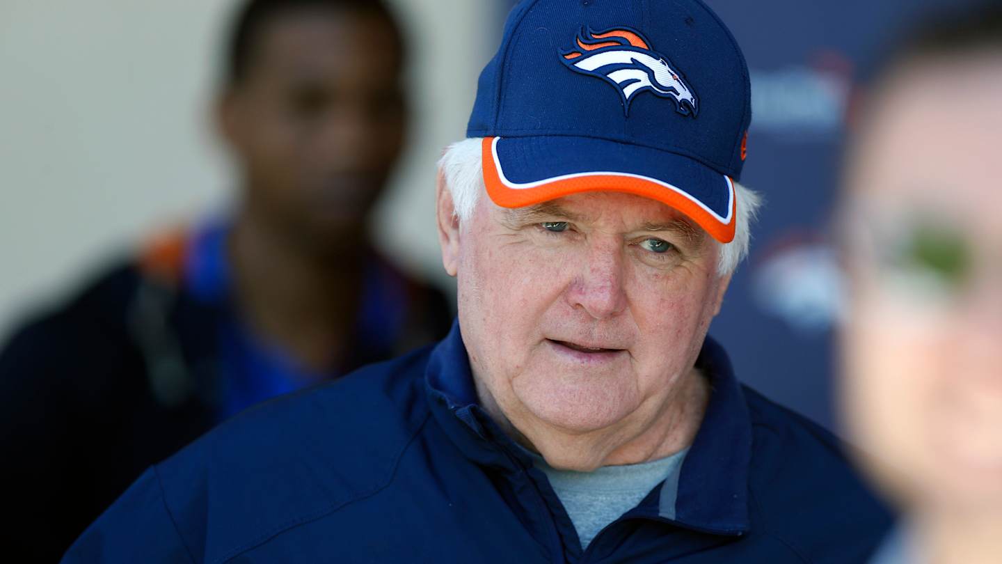 Wade Phillips among NFL's must-follows on Twitter - Sports Illustrated
