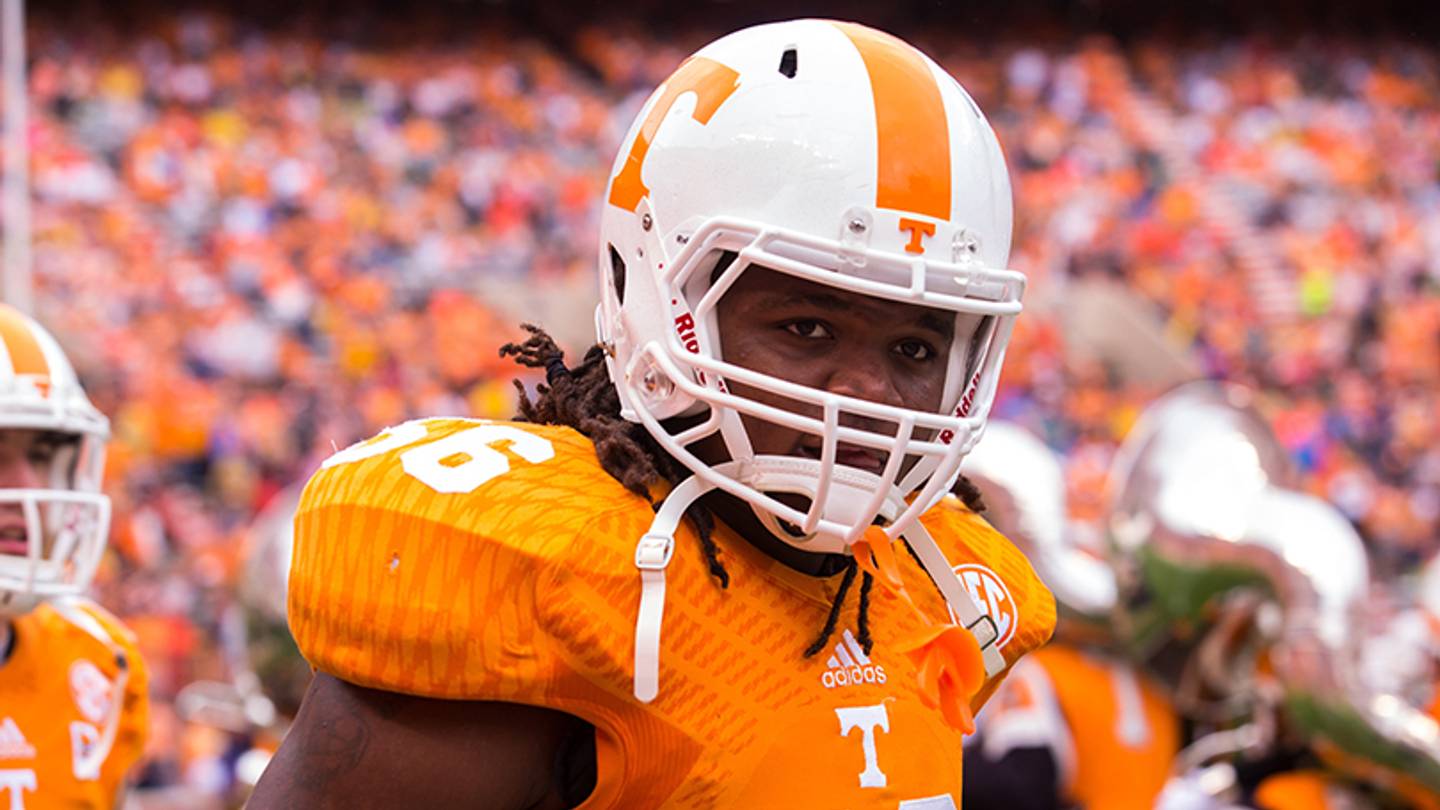 Tennessee football: Curt Maggitt out with “freak” hip injury - Sports ...