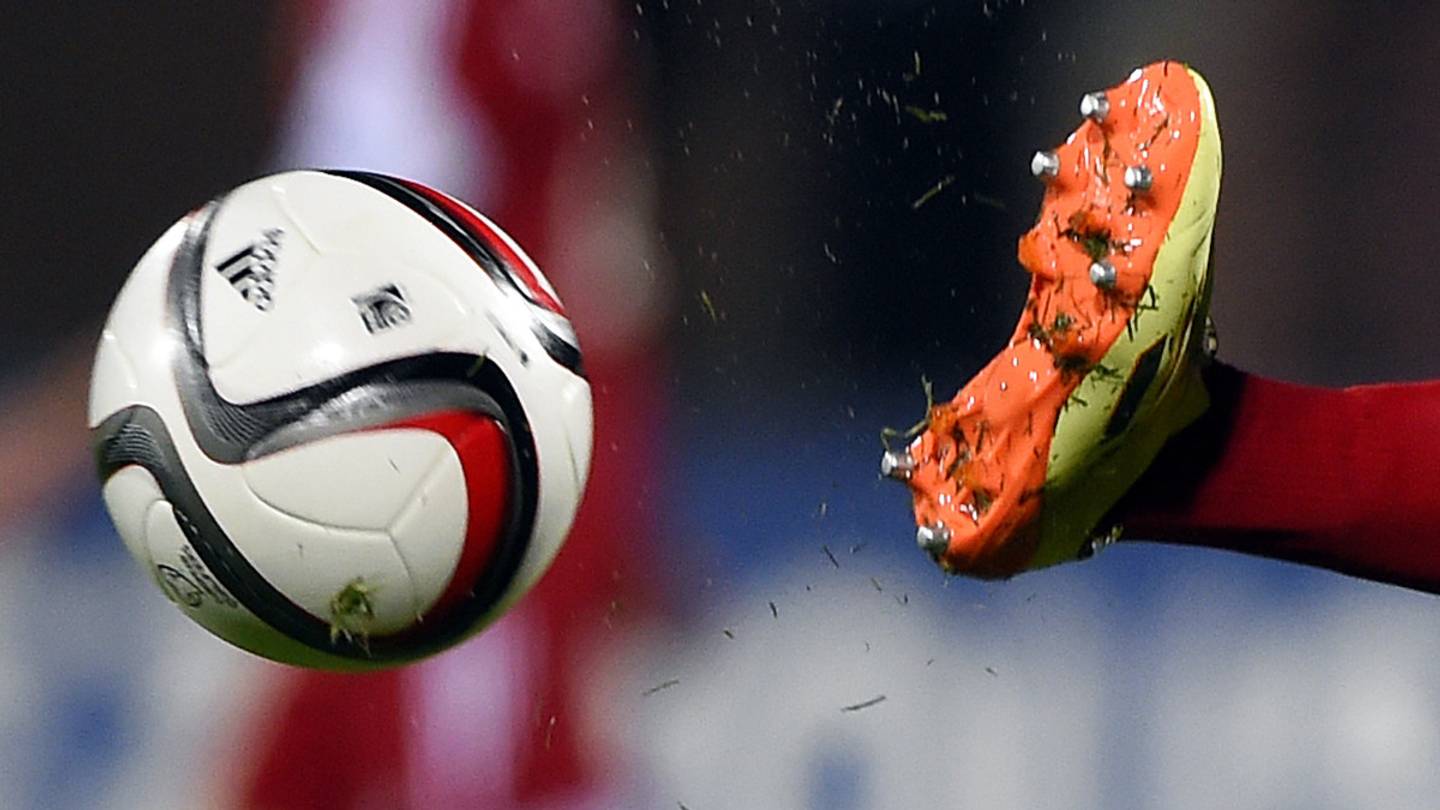 Video: South Carolina high school soccer double-bicycle kick goal ...