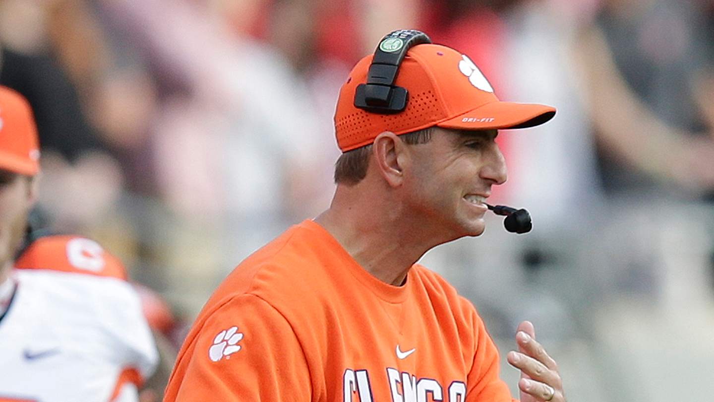 NCAA: College athletes breaking records in graduation rates - Sports ...